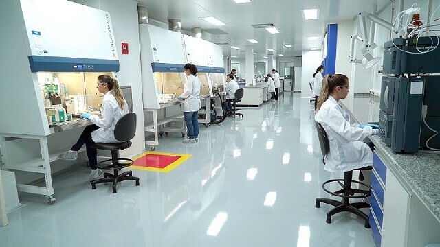 Conheça o Laboratório Cristália, Cristal Distribuidora